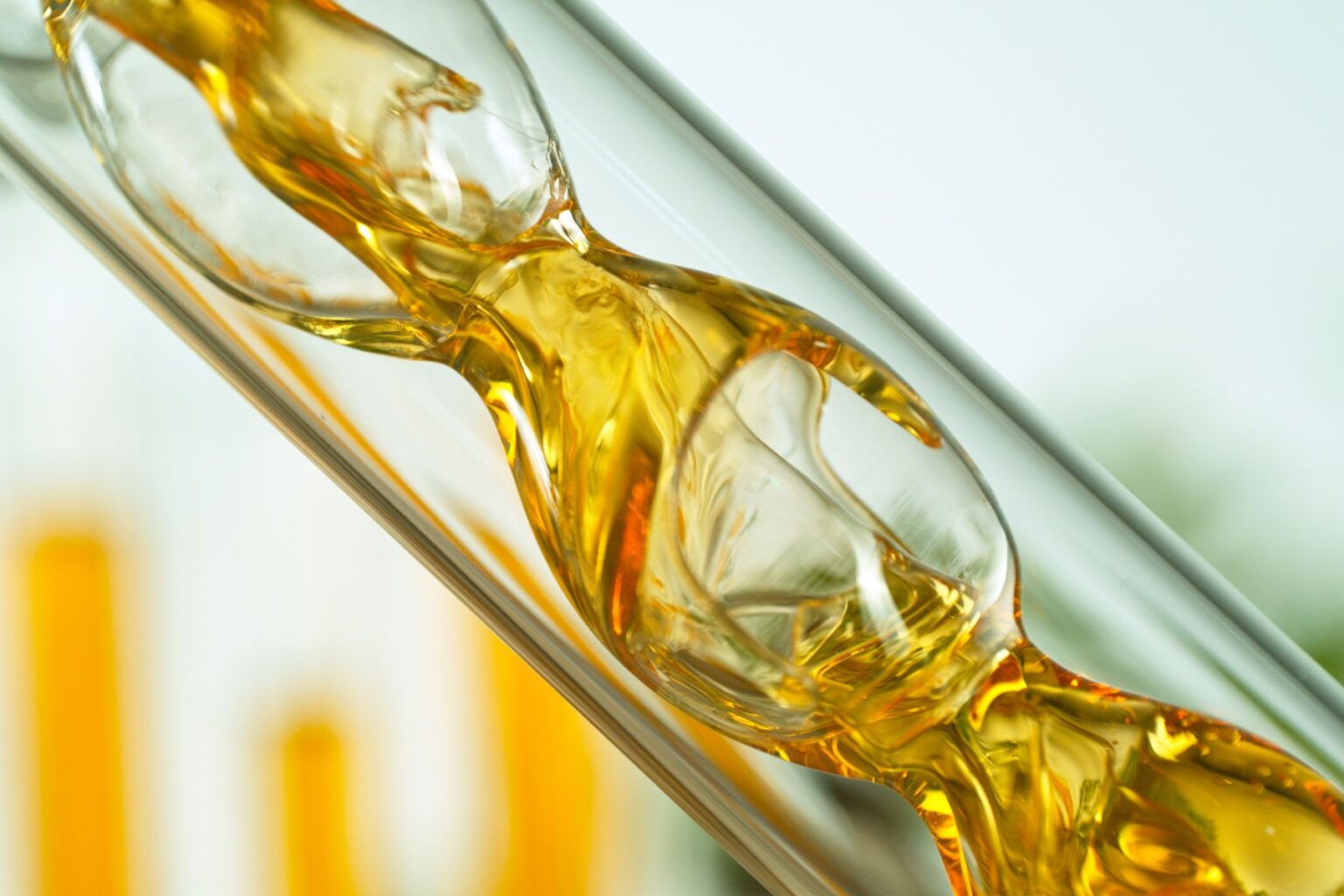 Recyclability of used industrial oil: the role of additives - % Cator